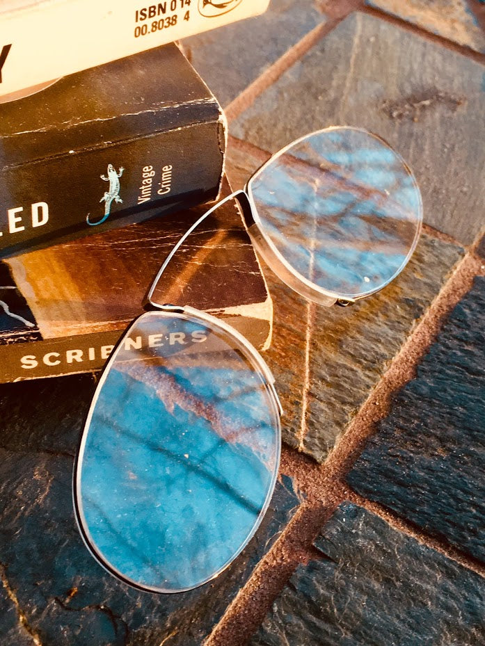 OptiGrab : All You Need For Portable, Durable, Thin Reading Glasses